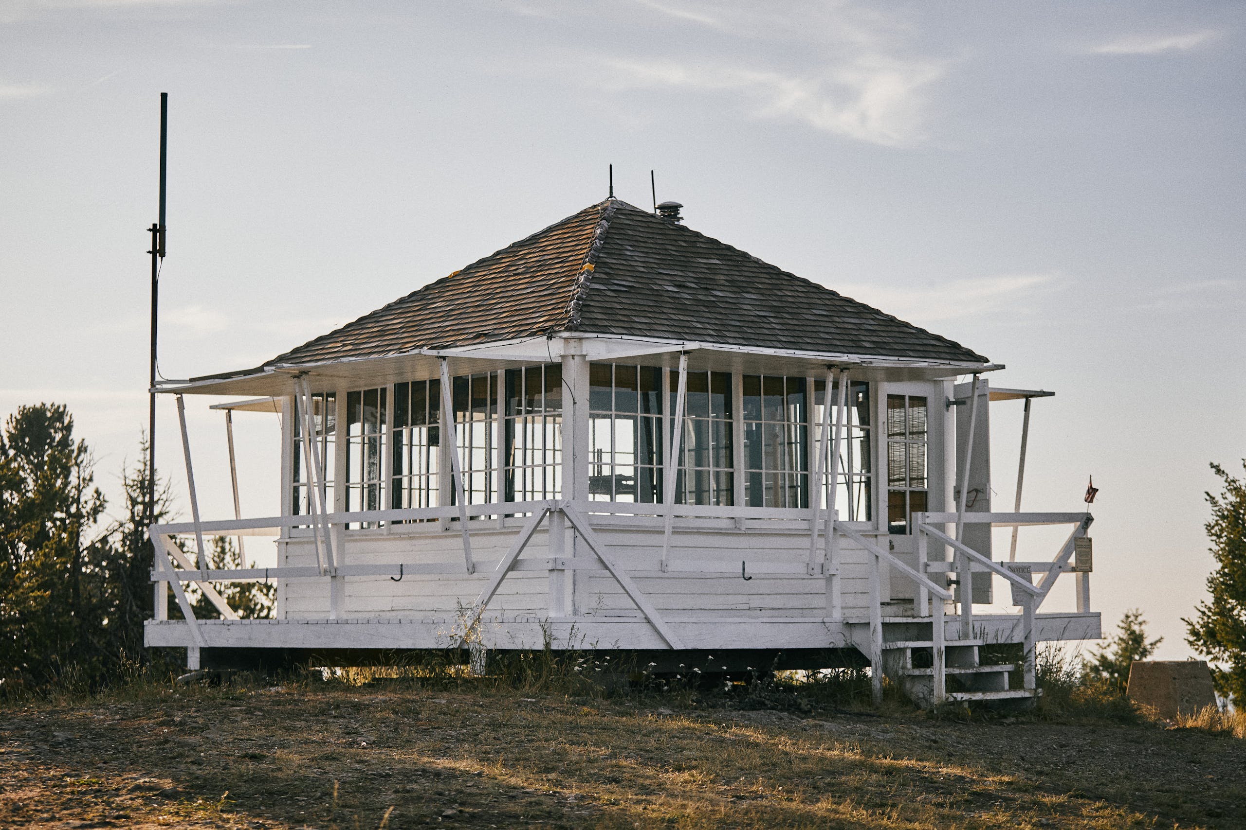 Monument Peak Lookout Tower – Filson